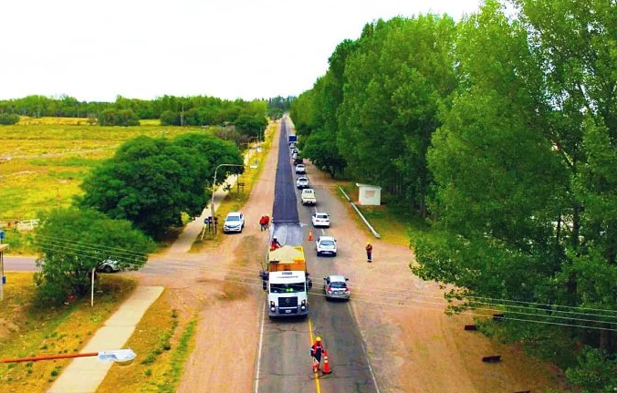 REPAVIMENTAN EL ÚLTIMO TRAMO DE LA RUTA 143 ENTRE EL TOLEDANO Y LA ...