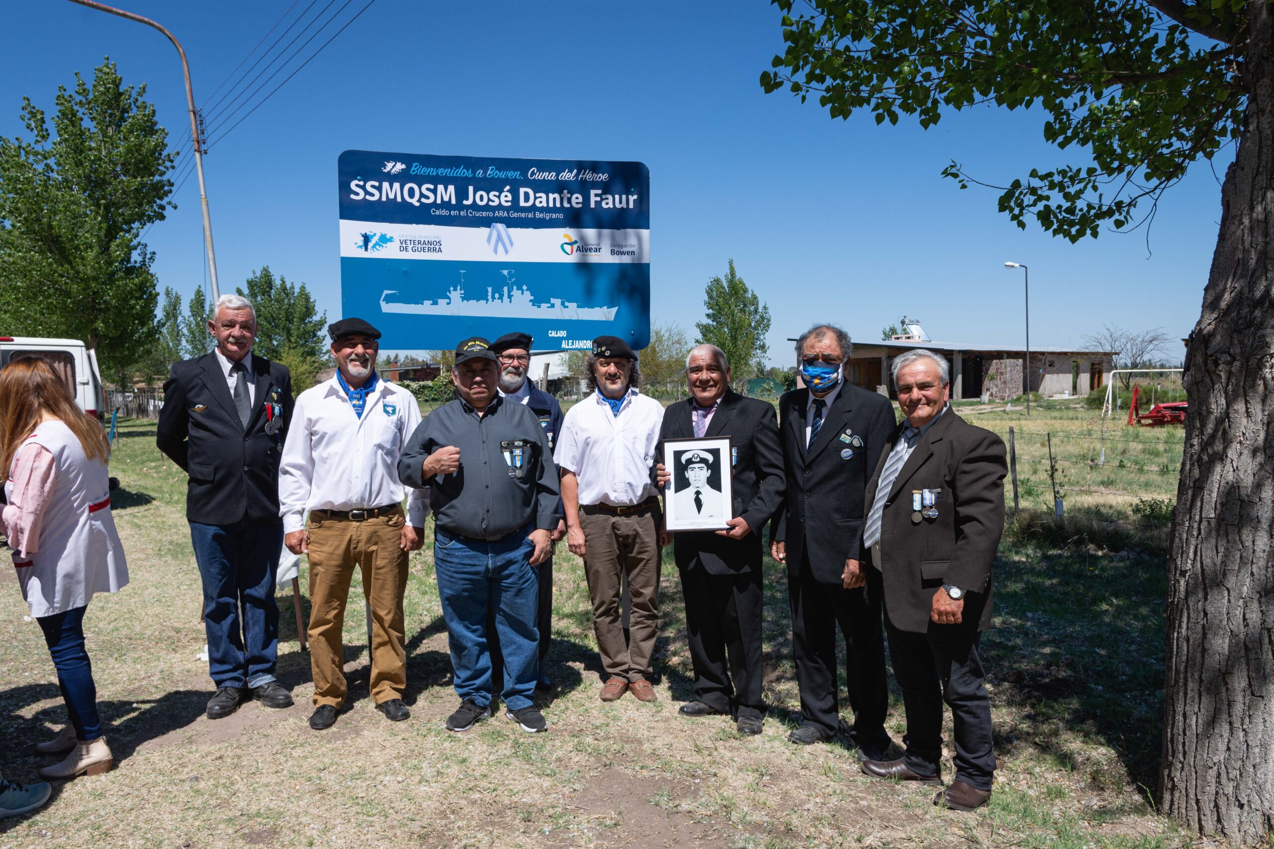 ALVEAR HOMENAJEÓ A JOSÉ DANTE FAUR, CAÍDO EN EL ARA BELGRANO | Radio FM ...