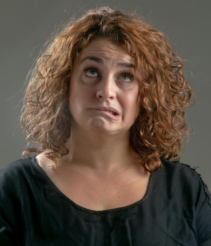 MARÍA DELIA ACHETONI, EL TEATRO ALVEARENSE | Radio FM Viñas 96.3