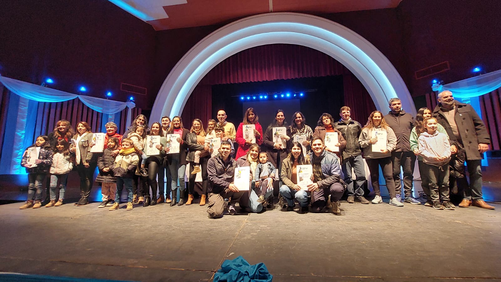 LA ESPERA TERMINÓ Y FINALMENTE SE ENTREGARON LAS VIVIENDAS DEL BARRIO ...